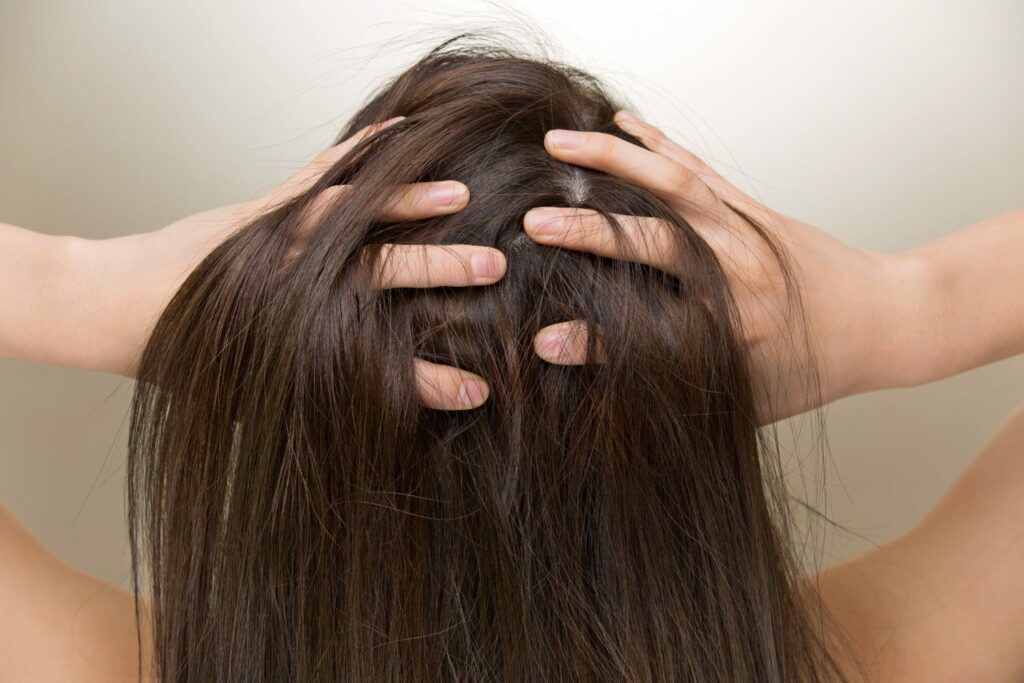5 Signs Of Scalp Inflammation & How To Heal It - PURC Organics